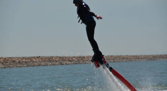 Flyboard: istruzioni per l’uso - Versiliatoday.it