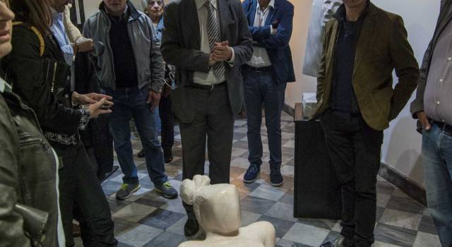 Il professor Grasso inaugura la mostra a La Seravezziana - Versiliatoday.it