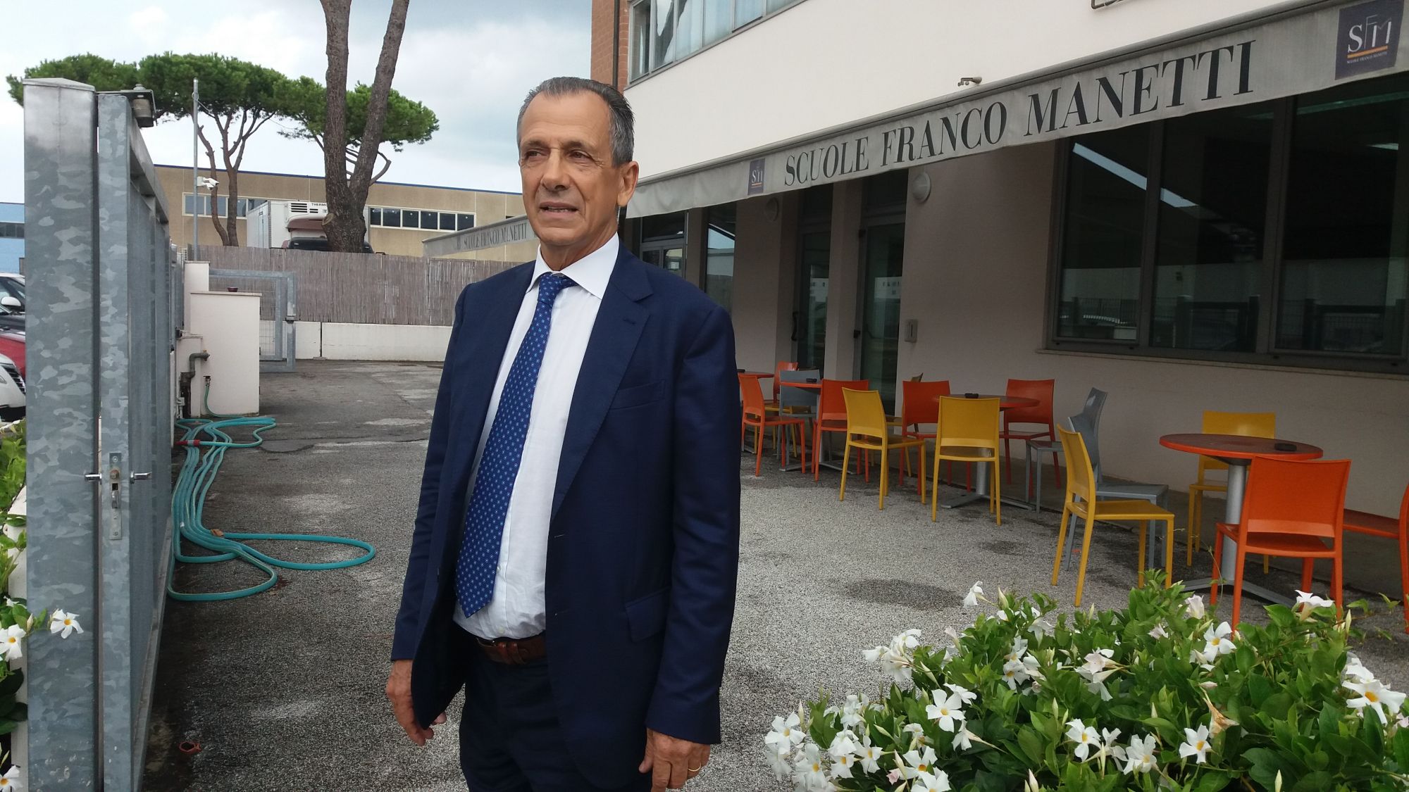 Laureati LiberaMente, l'università approda a Viareggio alle scuole ...
