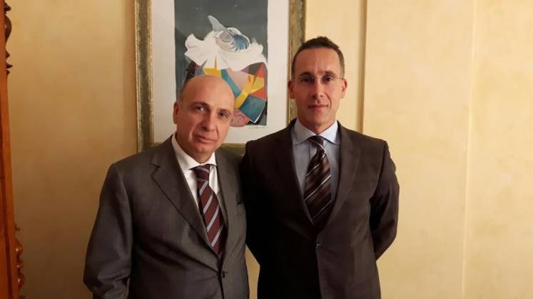 Uccise il fratello a colpi di pistola, la Cassazione conferma la pena ...