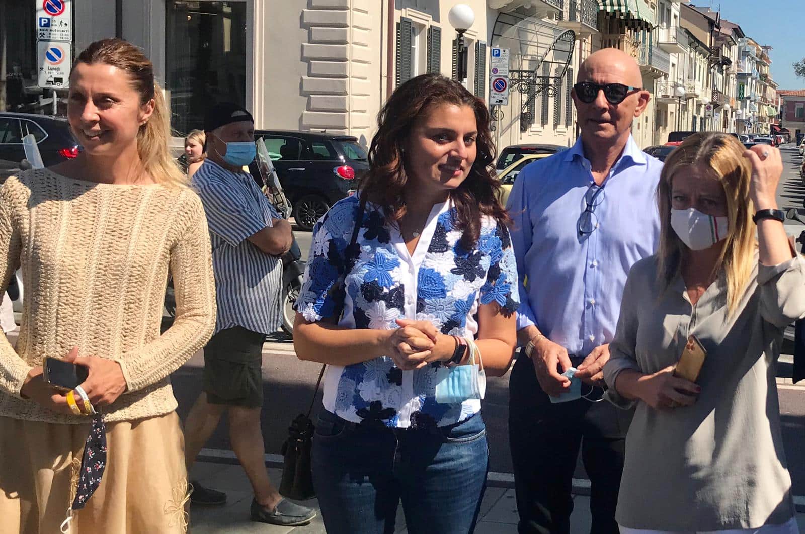 Giorgia Meloni a Viareggio per la candidata di destra Barbara Paci ...