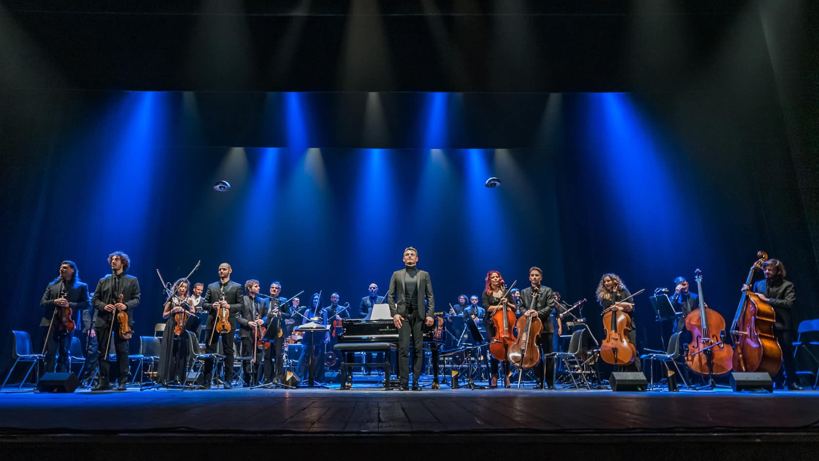 Un tramonto, un'orchestra e il mito di Morricone: la Garfagnana si ...